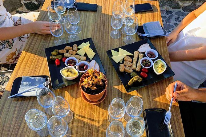 Discover Local Santorini Wine & Tasting - Key Points  
