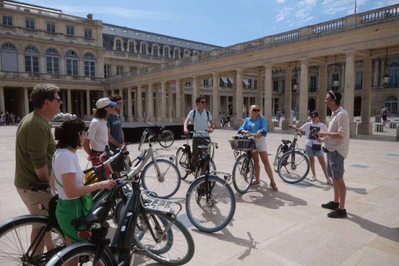 Discover Paris by bike - The Sum Up