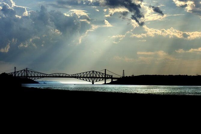 Discover Quebec With a Private 4-Hour City Tour - Authentic Experiences and Local Insights