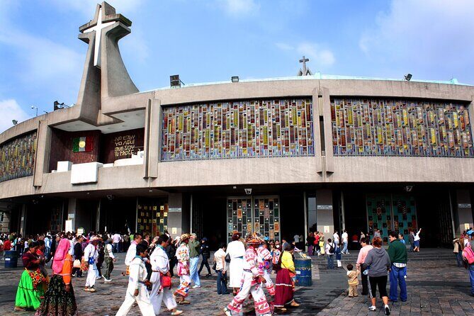Discover Teotihuacan and the Basilica of Guadalupe from CDMX - FAQs