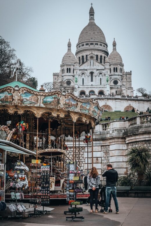 Discover the bohemian Montmartre with a Parisian - Key Points