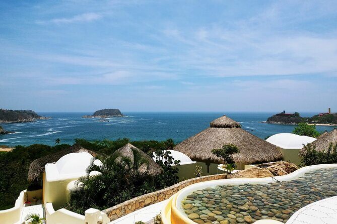 Discover the magic of Huatulco and its surroundings areas - Transportation and overall experience