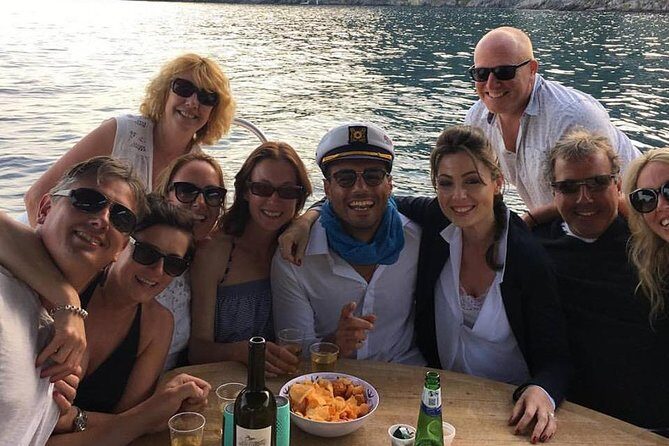 Discover the precious Amalfi Coast by boat - Key Points