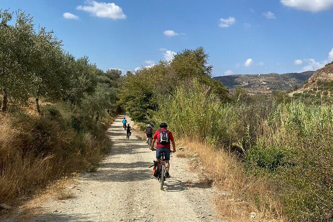 Discover the unknown side of Crete by E-Bike - Key Points