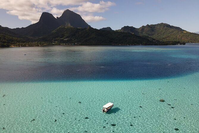 Discover the unspoilt sites of the lagoon DE Moorea - The Sum Up