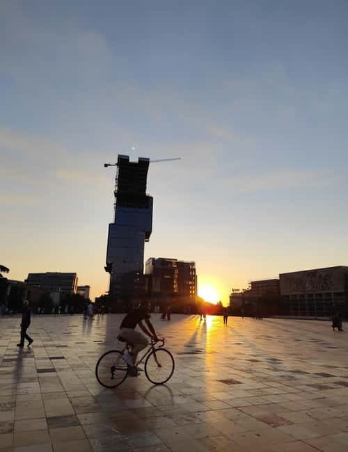 Discover Tirana: Panoramic Tour and Walk around the Artificial Lake - An In-Depth Look at the Tirana Experience