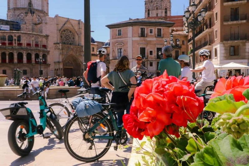 Discover Valencia by bike  Dutch-speaking tour - Key Points