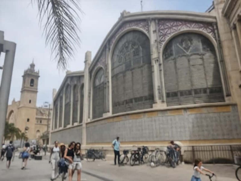 Discover Valencia yourself with a Playful walking tour! - Who Will Love This Experience?
