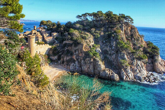 Discovering Costa Brava: Coastline, Tossa de Mar and Lunch - Key Points