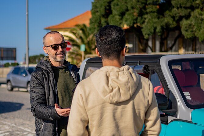 Discovering Porto in an eco-friendly vehicle - Start at R. do Infante Dom Henrique 91