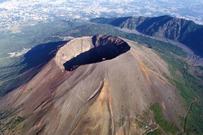 Discovering the Vesuvius - VIP tour / Small group - Authentic Insights from Reviews