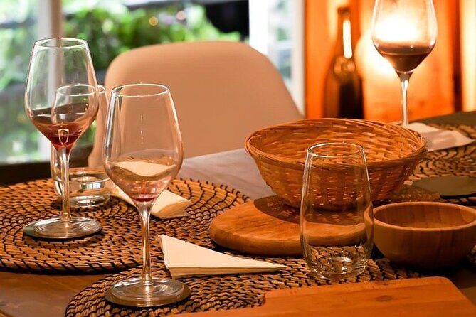 Discovery of the Bordeaux vineyard in 3 wines - Who Would Love This Experience?