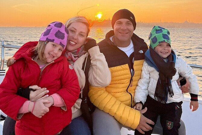 Dolmabahçe Palace and Sunset Tour on Luxury Yacht - Who Will Love This Tour?