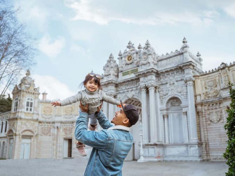 Dolmabahce Palace Ticket & Bosphorus Boat Tour Experience - A Closer Look at the Dolmabahce Palace Experience  