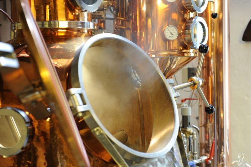 Dordrecht: Distillery Tour with Dutch Gin & Genever Tasting - Practical Tips for Visitors