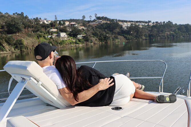 Douro Tour on a Private Yacht in Porto - Key Points