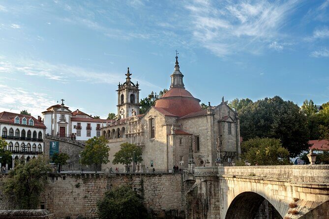Douro Valley: Historical Sites, Wine Experience, Lunch & Cruise - Overview of the Douro Valley Tour