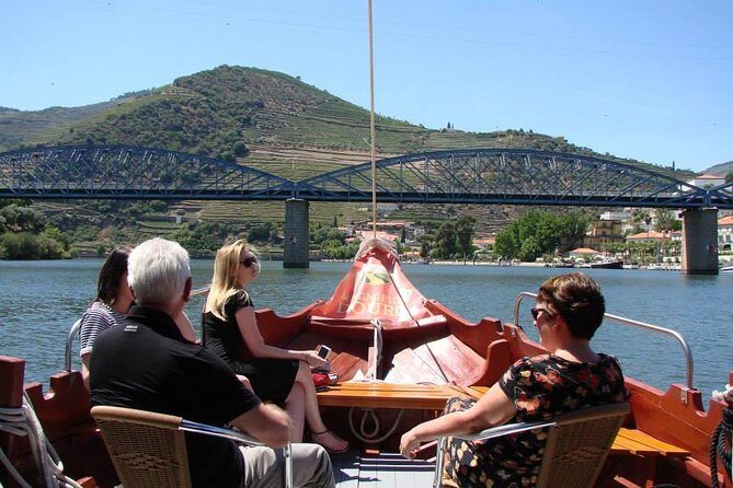 Douro Valley: Historical Sites, Wine Experience, Lunch & Cruise - Thorough Breakdown of the Itinerary