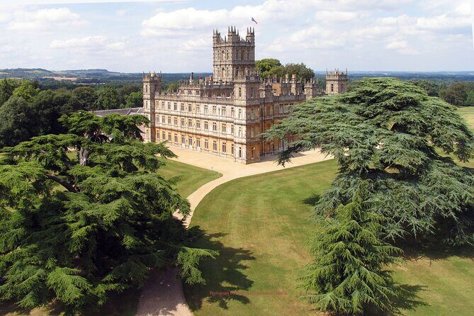 Downton Abbey & Highclere Castle Tour from London, with Oxford - FAQ