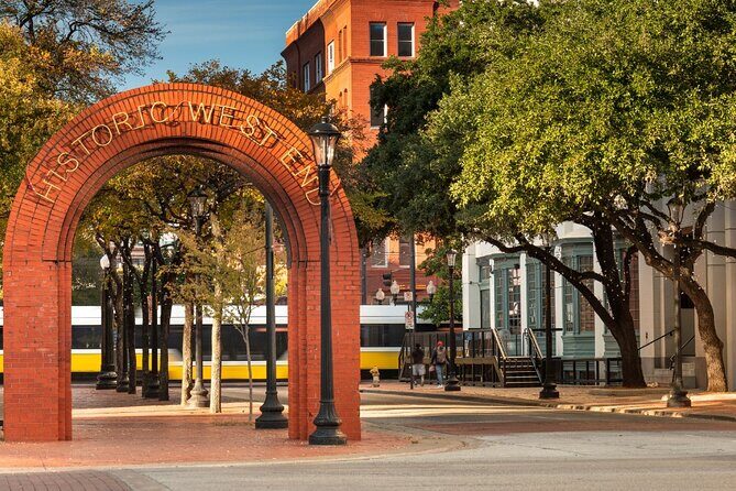 Downtown Dallas Walking Food Tour History and Cocktail Package - An In-Depth Look at the Tour Itinerary