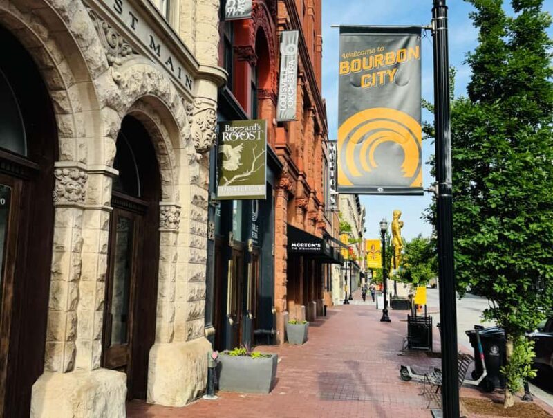 Downtown Louisville: Misfits and Mayhem Walk with Cocktail - Exploring Louisville’s Darker & Quirky Side