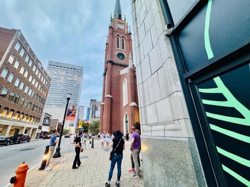 Downtown Louisville: Misfits and Mayhem Walk with Cocktail - The Itinerary in Detail