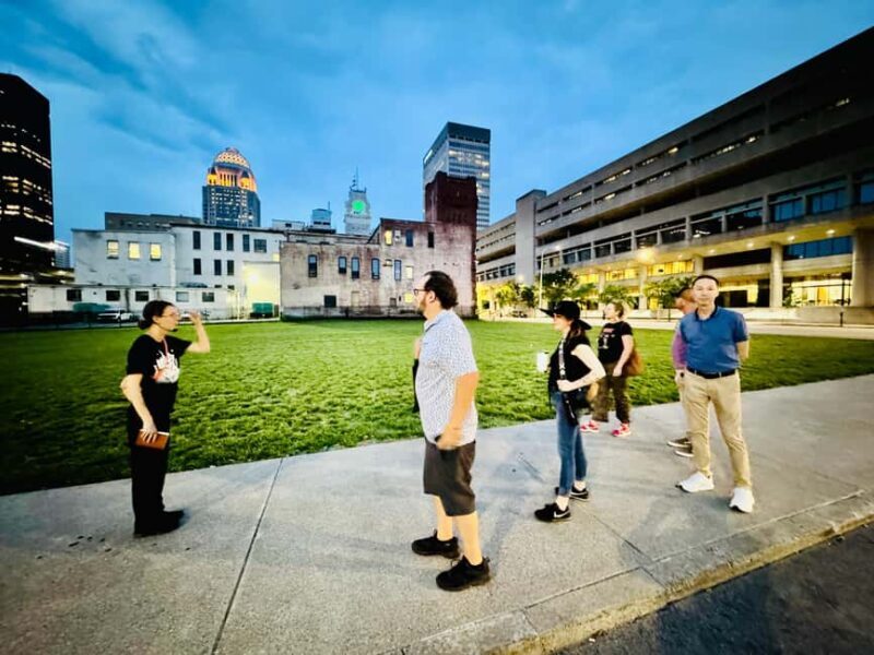 Downtown Louisville: Misfits and Mayhem Walk with Cocktail - Practical Considerations