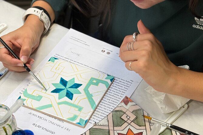 Downtown Porto Tile Painting Workshop with Porto Wine (Lapa) - Exploring the Workshop Experience in Detail