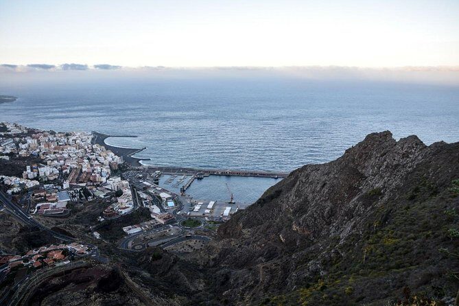 Downtown Route (Price per Vehicle not per person) - Who Is This Tour Best For?