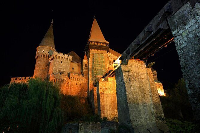 Dracula beyond the legend: 8-day private tour in Transilvania - A Closer Look at the Itinerary