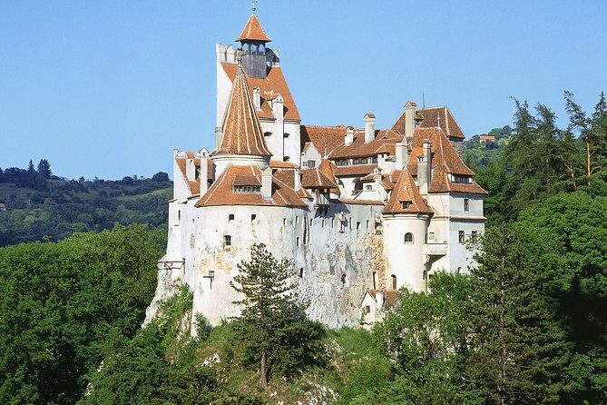 Dracula's Castle, Peles Castle and old town Brasov from Bucharest - Authentic and Engaging Guides