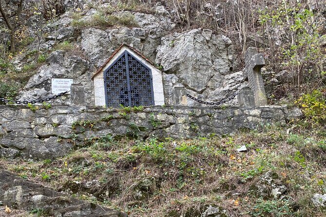 Draculas Tour  Vampires, Ghosts and Haunted Places in Bran - Key Points