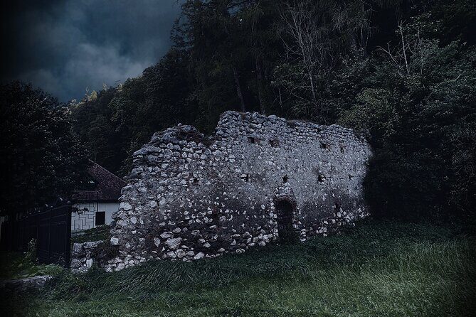 Draculas Tour  Vampires, Ghosts and Haunted Places in Bran - Who Should Consider This Tour?