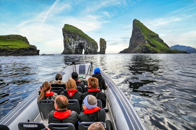 Drangarnir Sea Stacks Boat Tour - Exploring the Drangarnir Sea Stacks Boat Tour: An Authentic Faroese Adventure