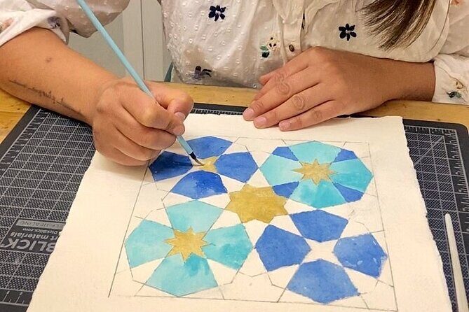 Drawing and Painting Class of Alhambra in Granada - Who Will Love This Experience?