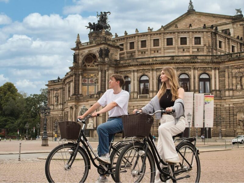 Dresden: Bike Rental - City Bike with Option Children Seat - Key Points