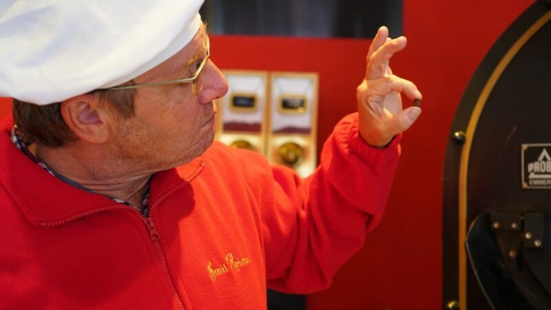 Dresden: Guided Bus Tour to Stollen Bakery with Tasting - Practical Details and Tips