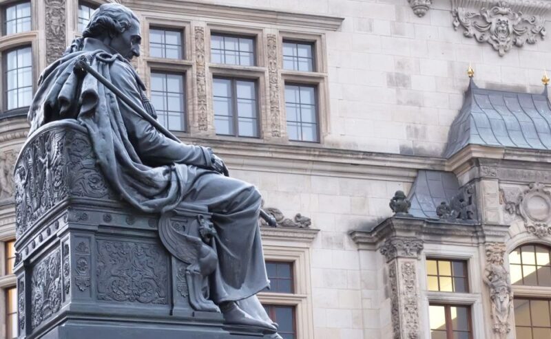 Dresden: Shared Small Group Walking Tour in English - FAQ