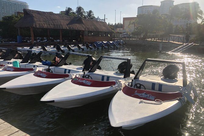 Drive the best speedboat in Cancun and feel the adrenaline. - FAQ