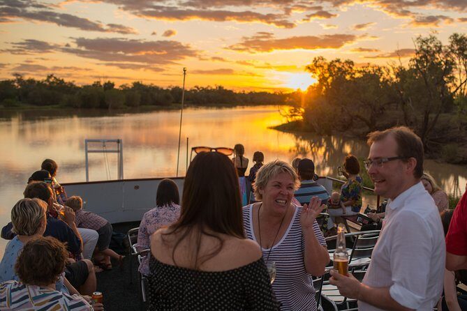 Drover's Sunset Cruise includes Smithy's Outback Dinner and Show - Who is this tour best for?  
