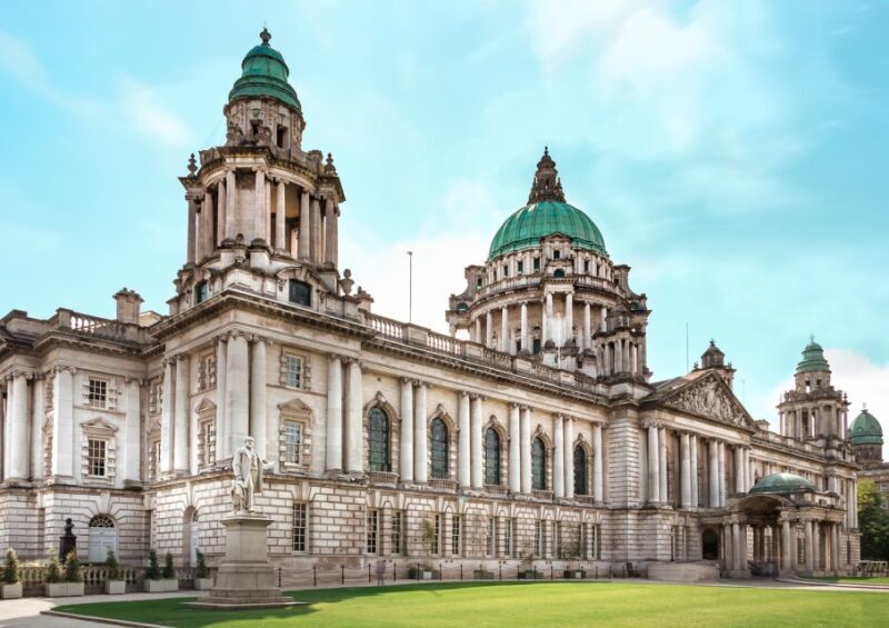 Dublin: Giants Causeway, Dark Hedges, Dunluce & Belfast Tour - Key Points