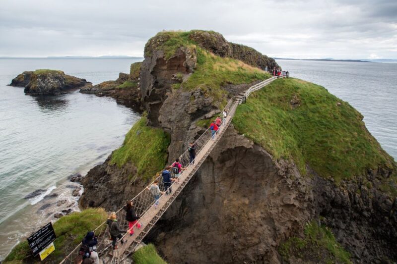 Dublin: Giant's Causeway & Glens of Antrim Day Tour - An Easy and Scenic Journey to Northern Ireland