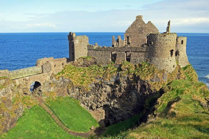Dublin to Belfast Black Cab, Dunluce Castle and Giant's Causeway - Frequently Asked Questions