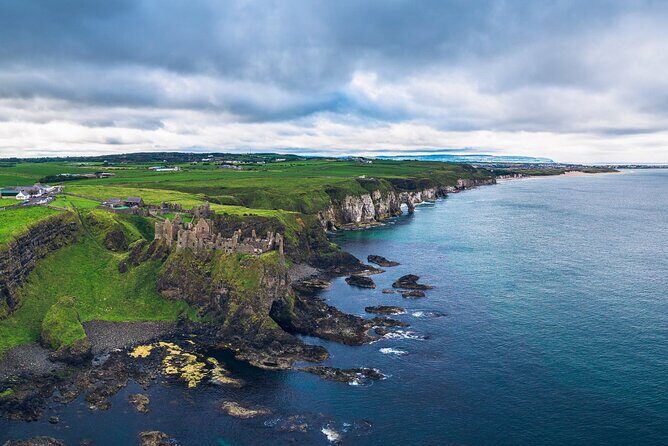 Dublin to Belfast, Dunluce Castle and Giant's Causeway Day Tour - Key Points