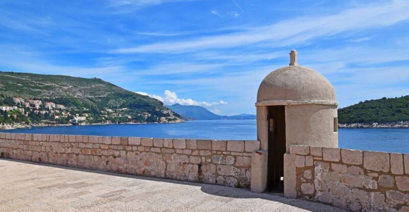 Dubrovnik: City Walls Early Morning or Sunset Walking Tour - Key Points