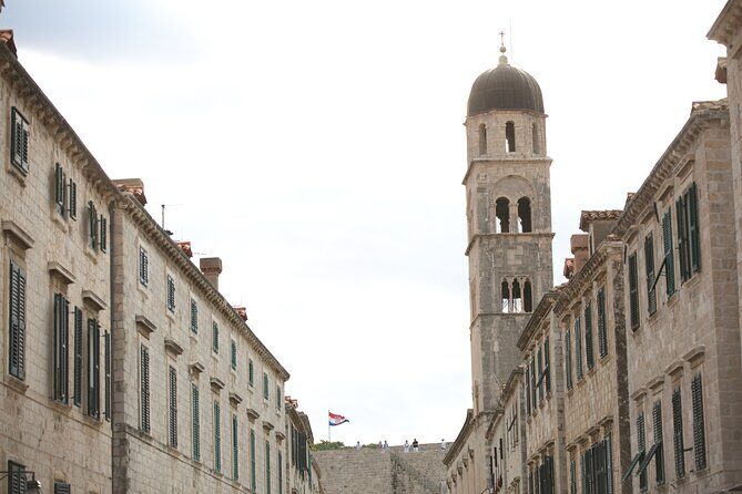 Dubrovnik Old Town Walking Tour and Cruise with Karaka - Authenticity and Guide Quality