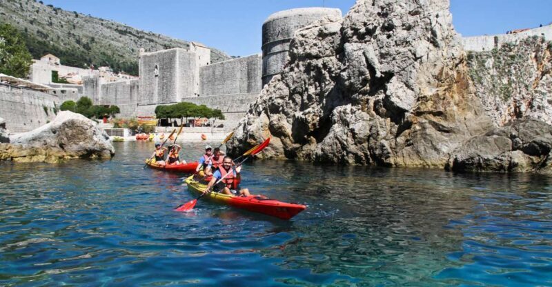 Dubrovnik: Sea Kayaking Tour - Guides & Group Experience