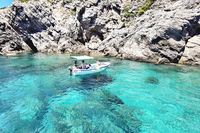 Dubrovnik Self-Drive Boat Rental for up to 6 People - An In-Depth Look at the Dubrovnik Self-Drive Boat Experience