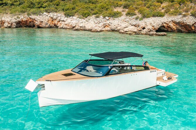 Dubrovnik to Elaphiti: Yacht Escape in Style - An In-Depth Look at the Dubrovnik to Elaphiti Yacht Tour