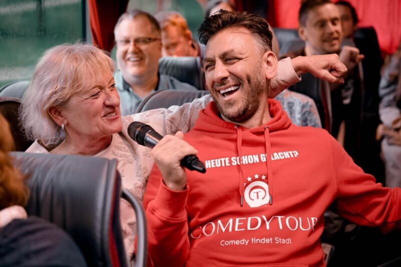 Düsseldorf: 1.5-Hour Comedy Bus Tour - FAQ